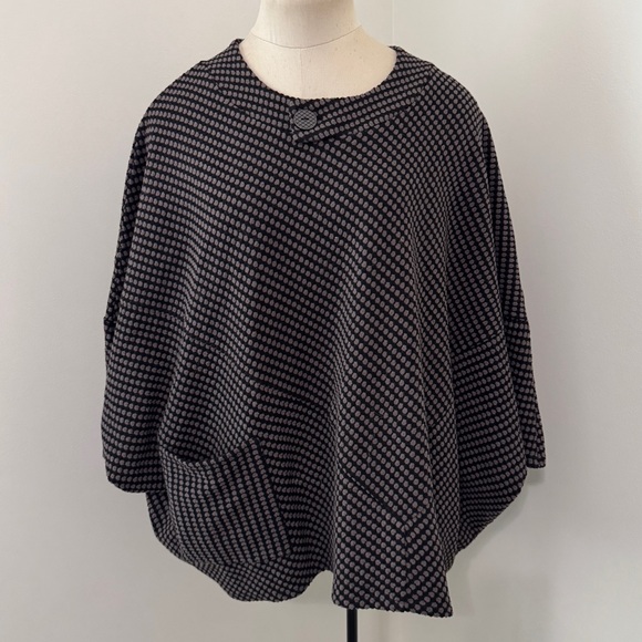 Habitat | Sweaters | Habitat Clothes To Live In Medium Poncho Sweater ...